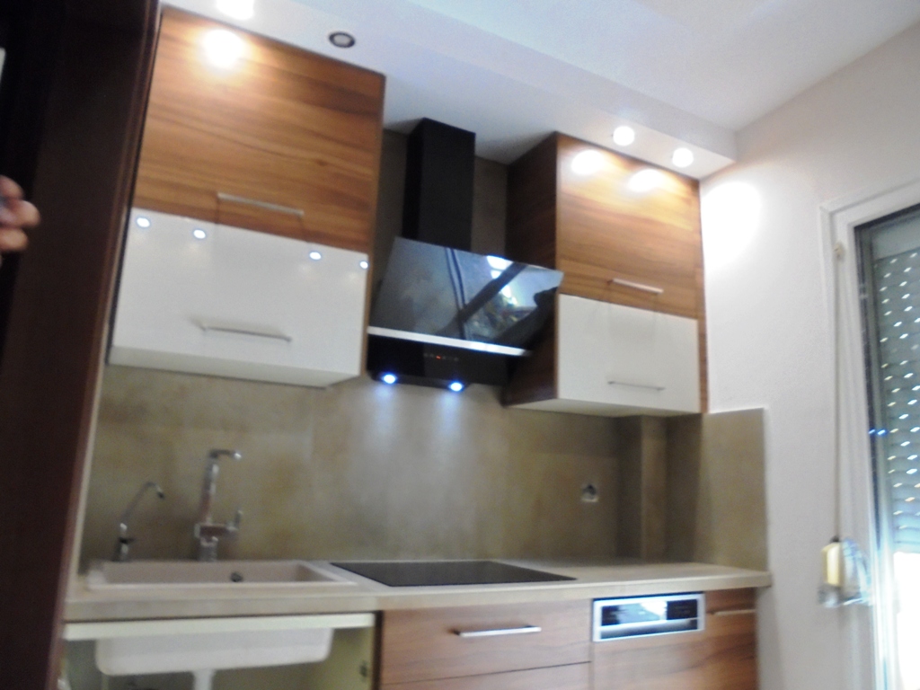 ΚΟΥΖΊΝΑ ΜΕ ΠΛΑΚΆΚΙ 70Χ70 ΣΕ ΠΆΓΚΟ ΚΑΙ ΤΟΙΧΟ - Feggomitis Tiles